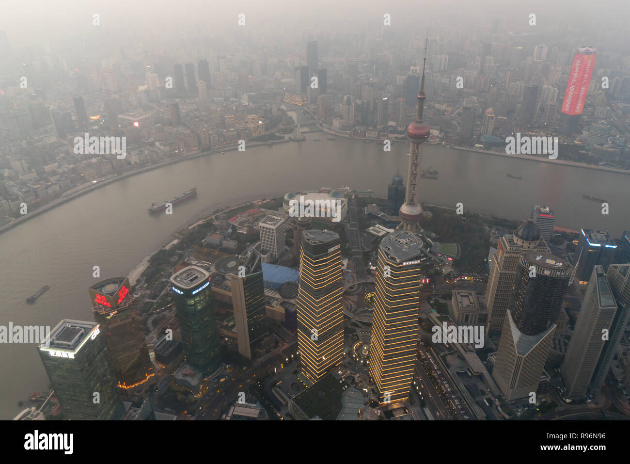 Shanghai, Shanghai, China. 20th Dec, 2018. Shanghai, CHINA-A birdÃ¢â‚¬â ...