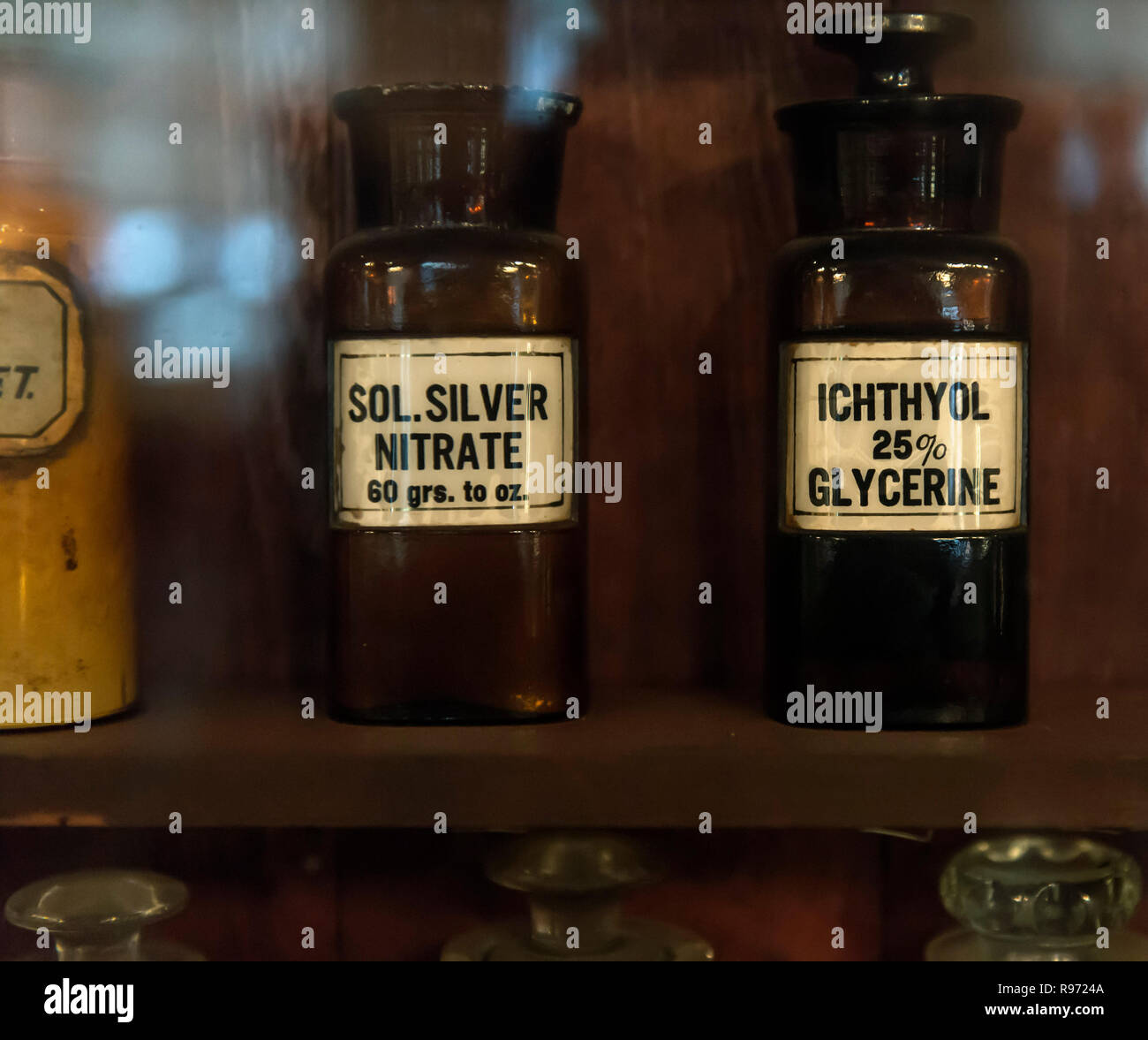 New orleans apothecary hi-res stock photography and images - Alamy