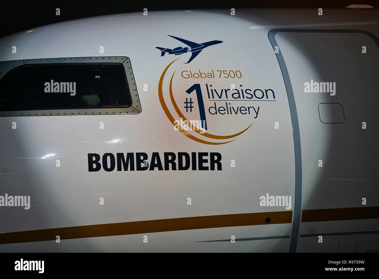 Global 7500 plane hi-res stock photography and images - Alamy