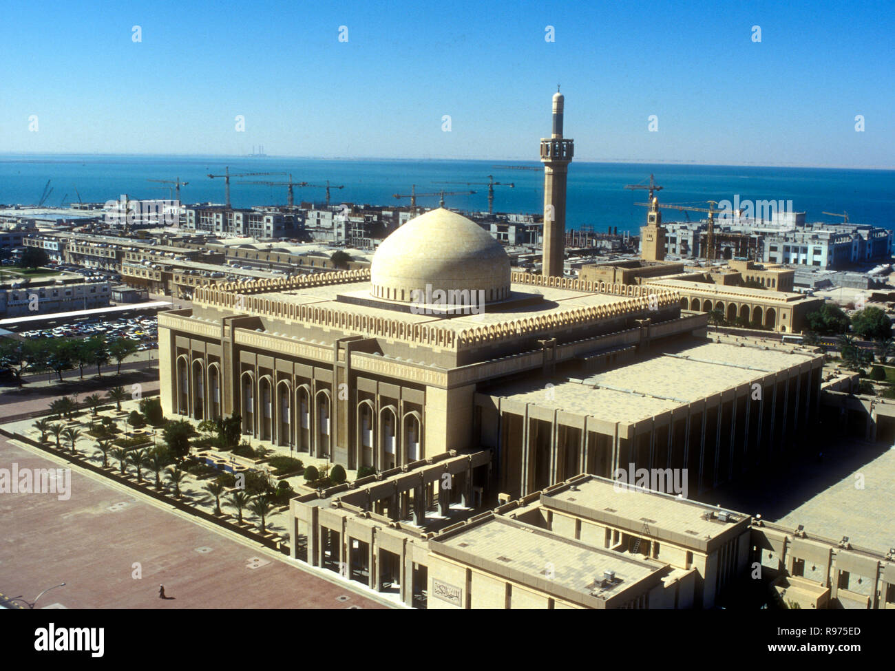 Grand Mosque Kuwait High Resolution Stock Photography and Images - Alamy
