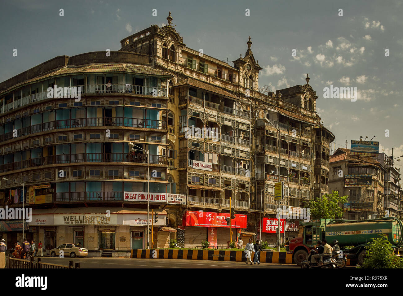 30-Mar-2008-Buildings between two roads Kalbadevi Road and JSS Road jer ...