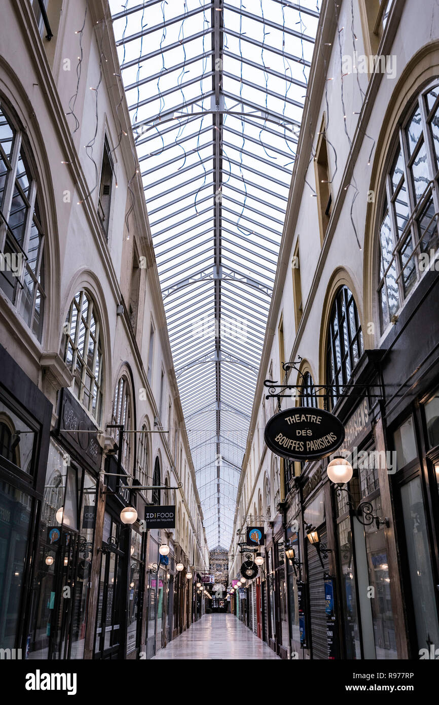 Passage choiseul paris hi-res stock photography and images - Alamy