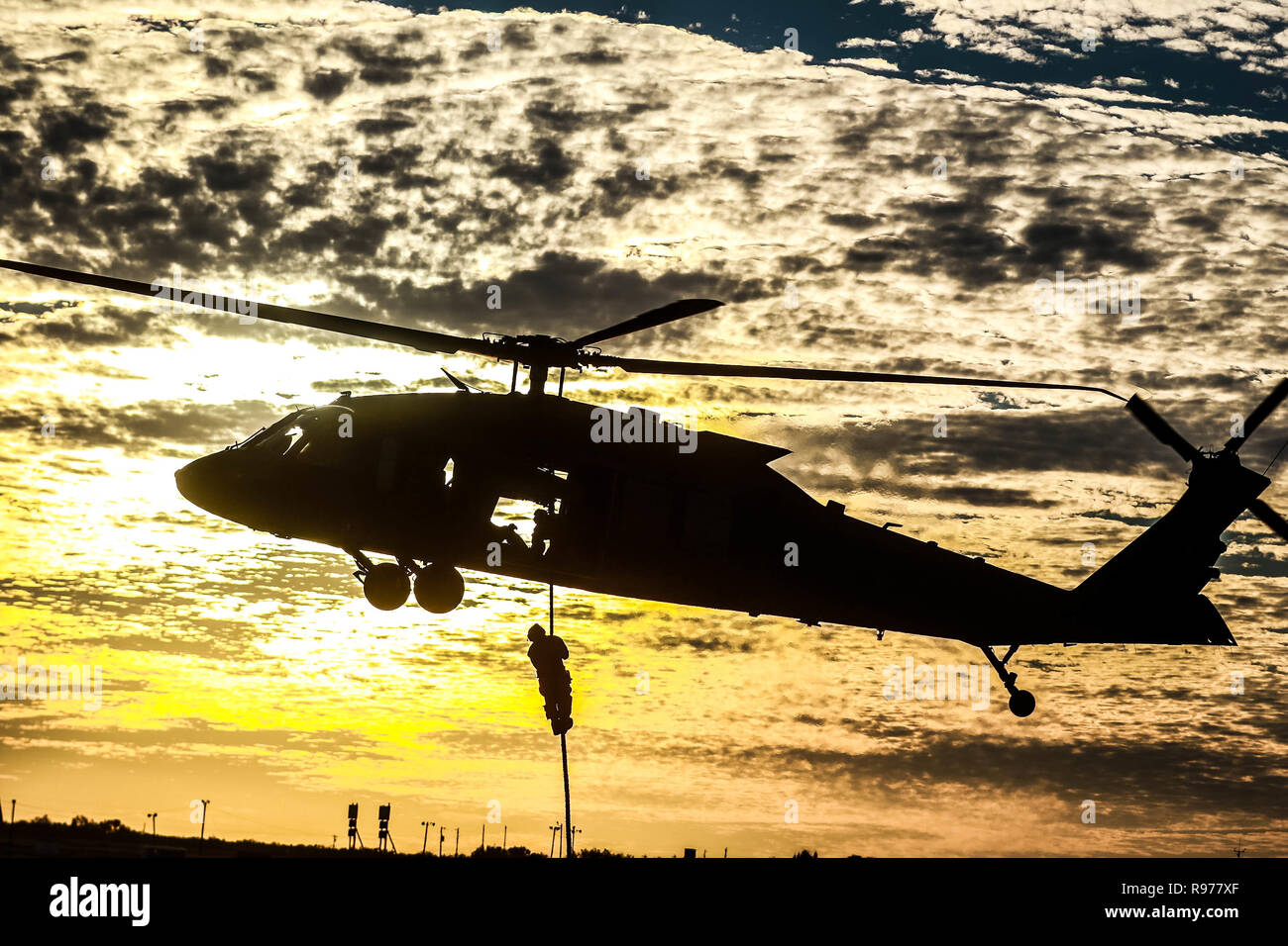 Dhs officers hi-res stock photography and images - Alamy