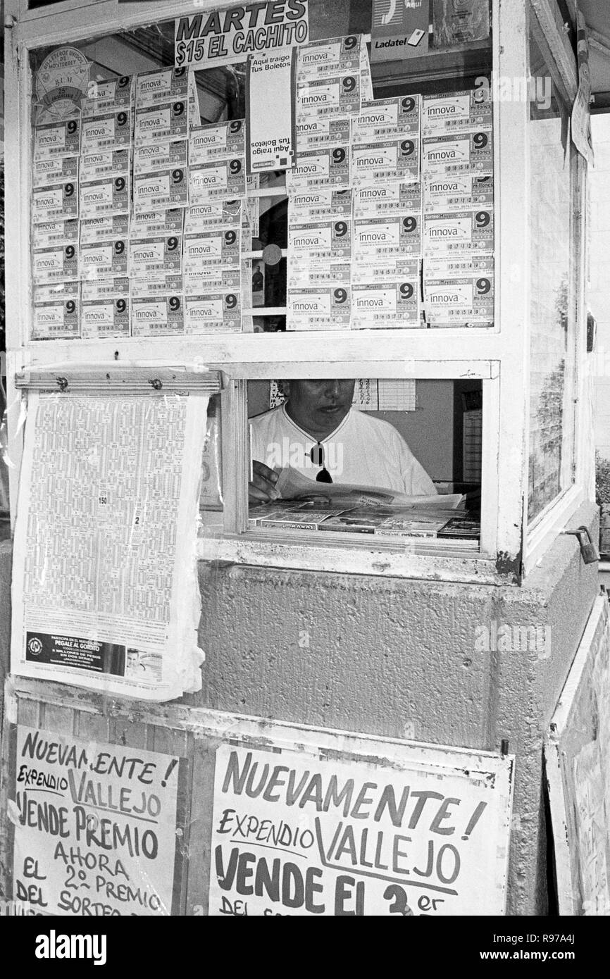 Lottery signs hi-res stock photography and images - Alamy