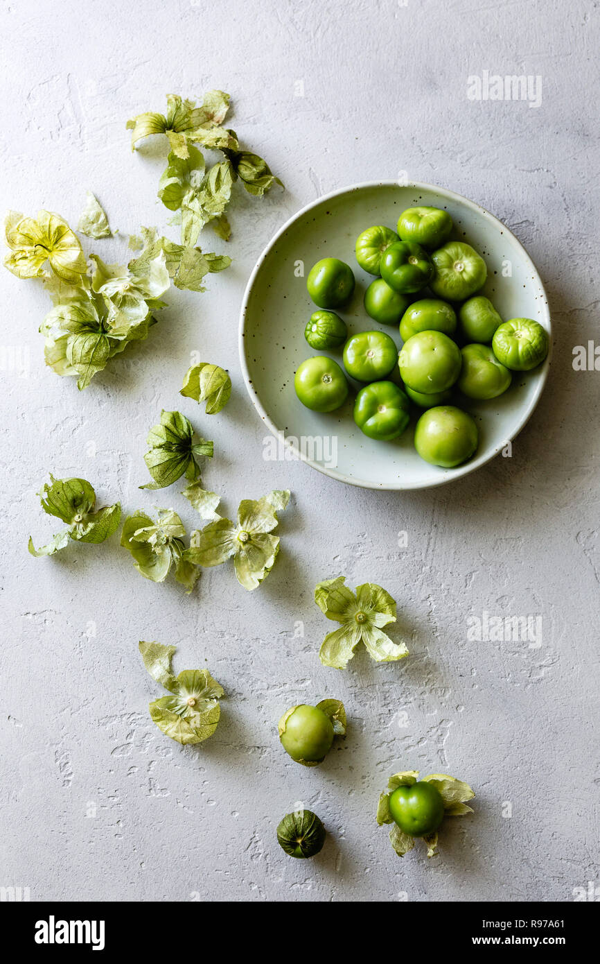 Mexican husk tomato hi-res stock photography and images - Alamy