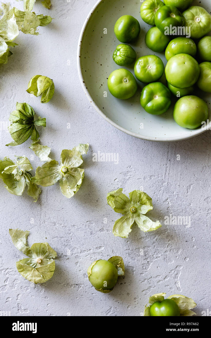 Mexican husk tomato hi-res stock photography and images - Alamy