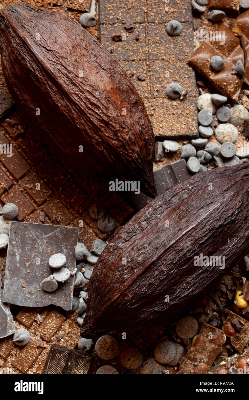 Assorted chocolate background with cocoa Stock Photo - Alamy