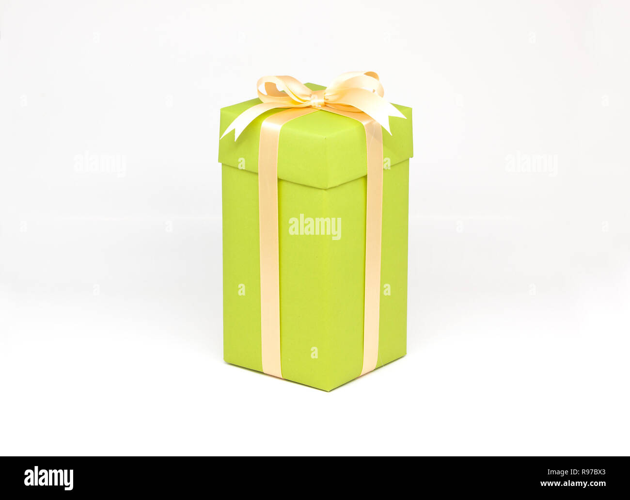 Green gift box with hi-res stock photography and images - Alamy
