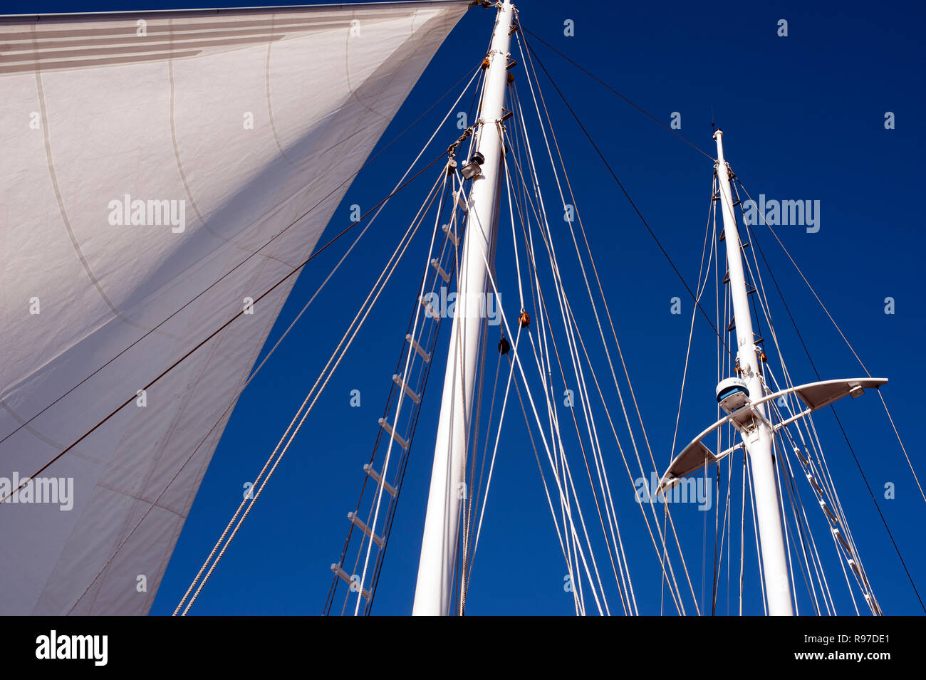 Sails billowing close up hi-res stock photography and images - Alamy