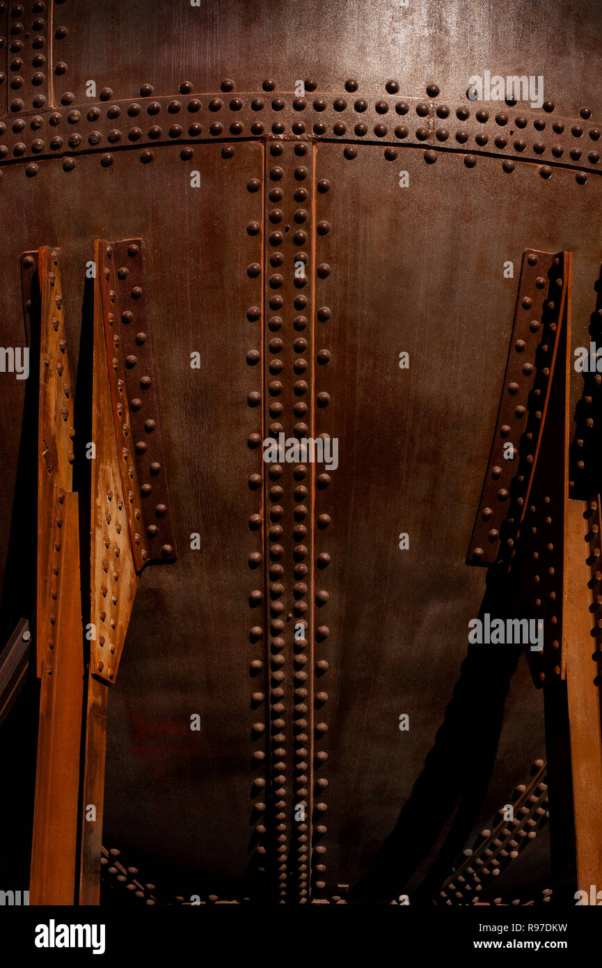 Oil tank rivets hi-res stock photography and images - Alamy
