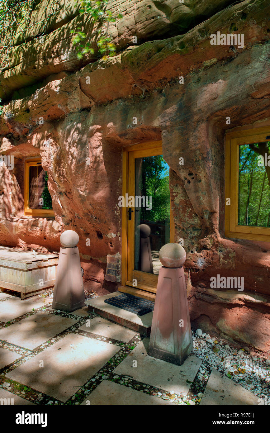 Cave house caves houses hi-res stock photography and images - Alamy