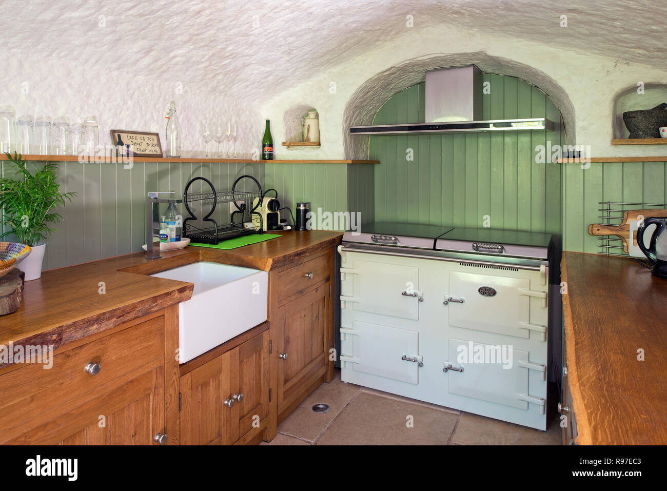 Rockhouse retreat hi-res stock photography and images - Alamy