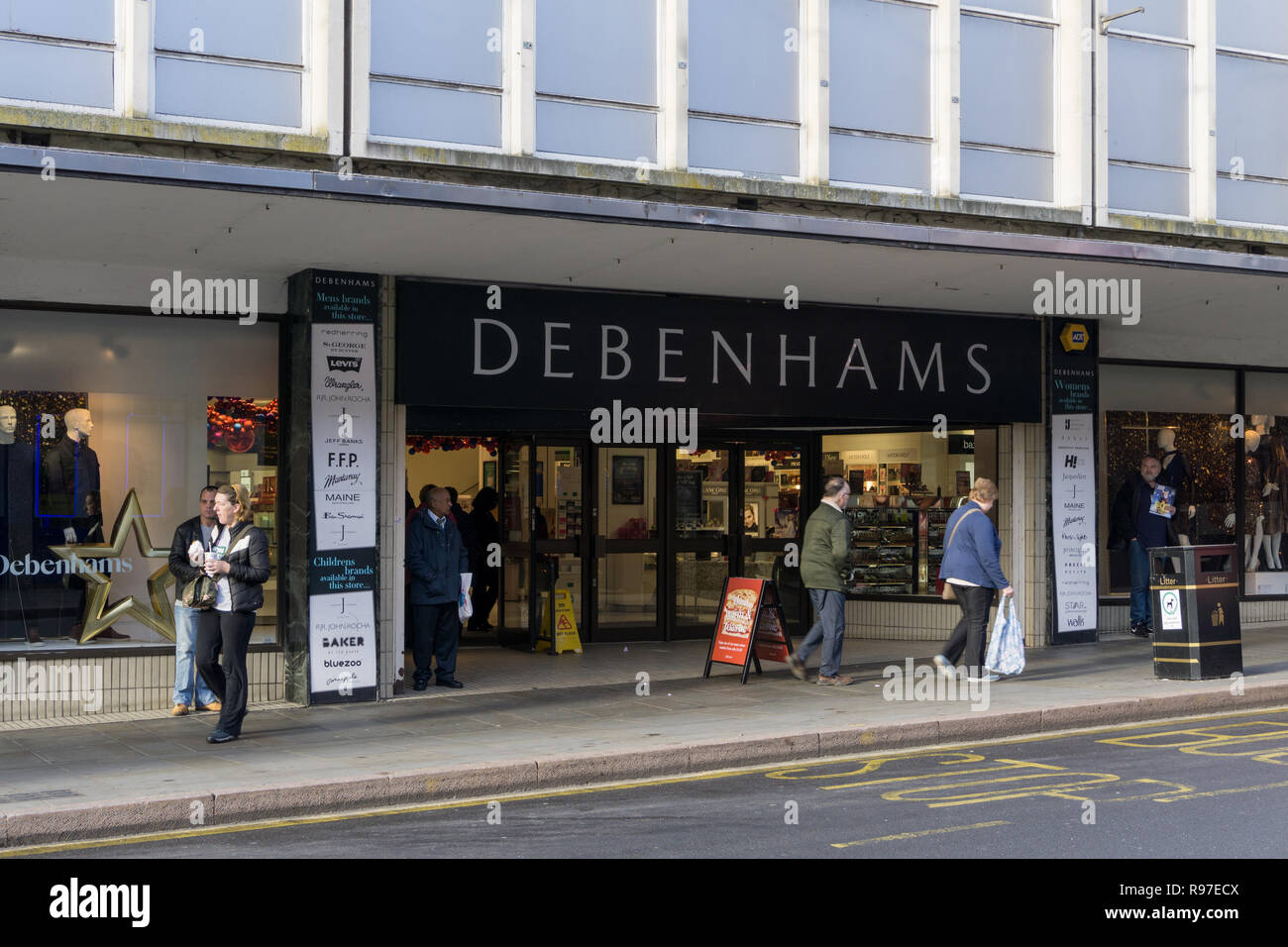 Department store closure hi-res stock photography and images - Alamy