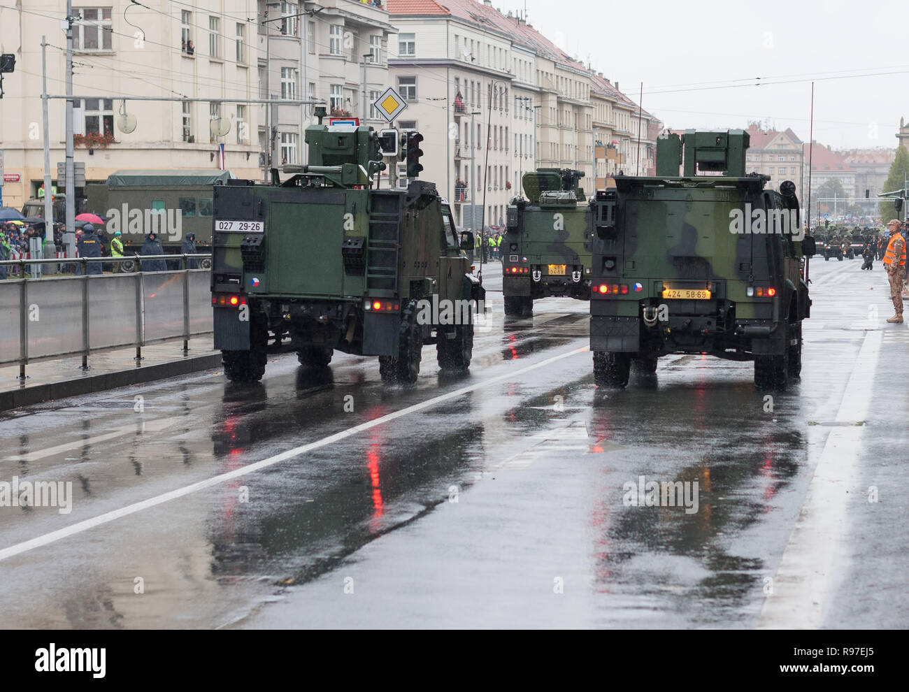 European street, Prague-October 28, 2018: Soldiers of Czech Army are ...