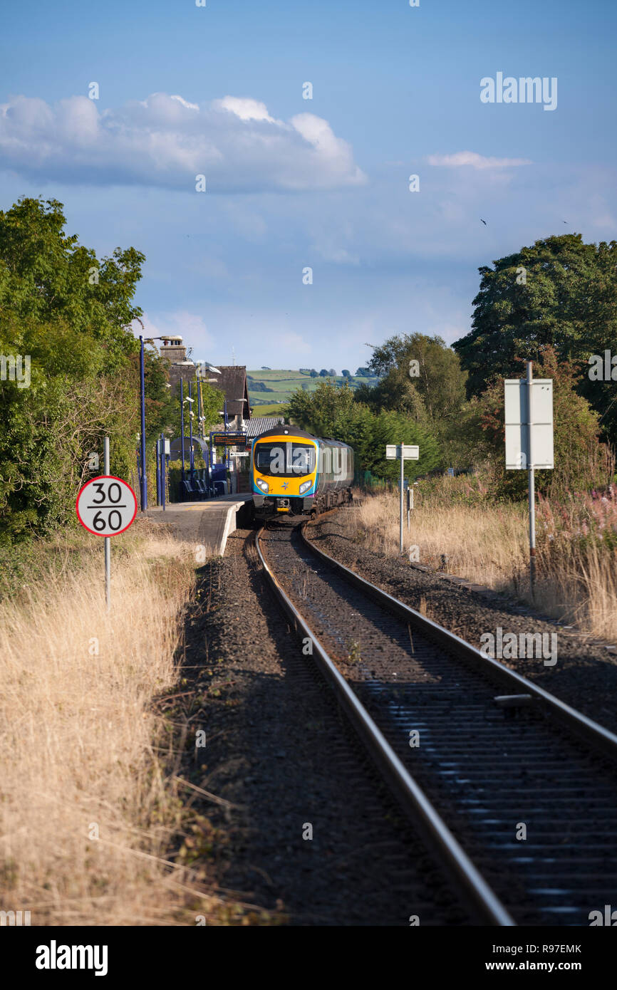 Railways and lakes express hi-res stock photography and images - Alamy