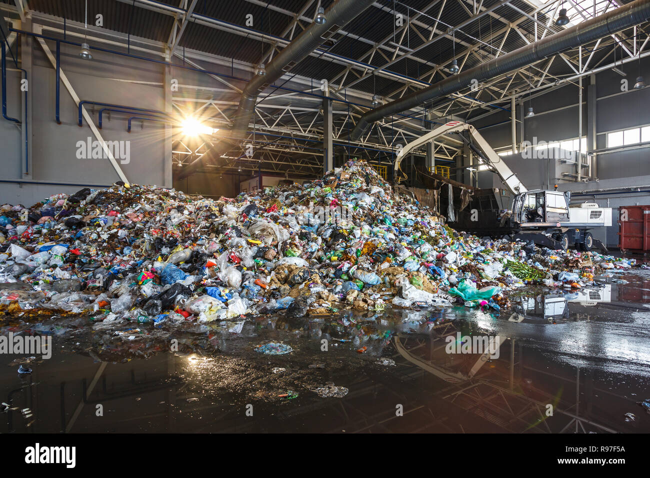 Collection of reusable material hi-res stock photography and images - Alamy