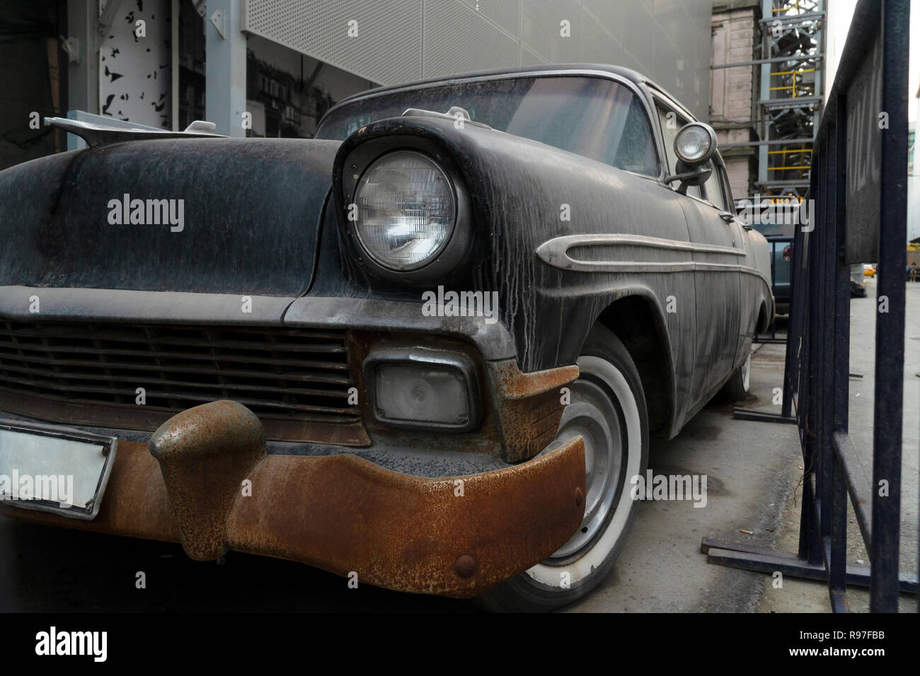 Old rusty american car hi-res stock photography and images - Alamy