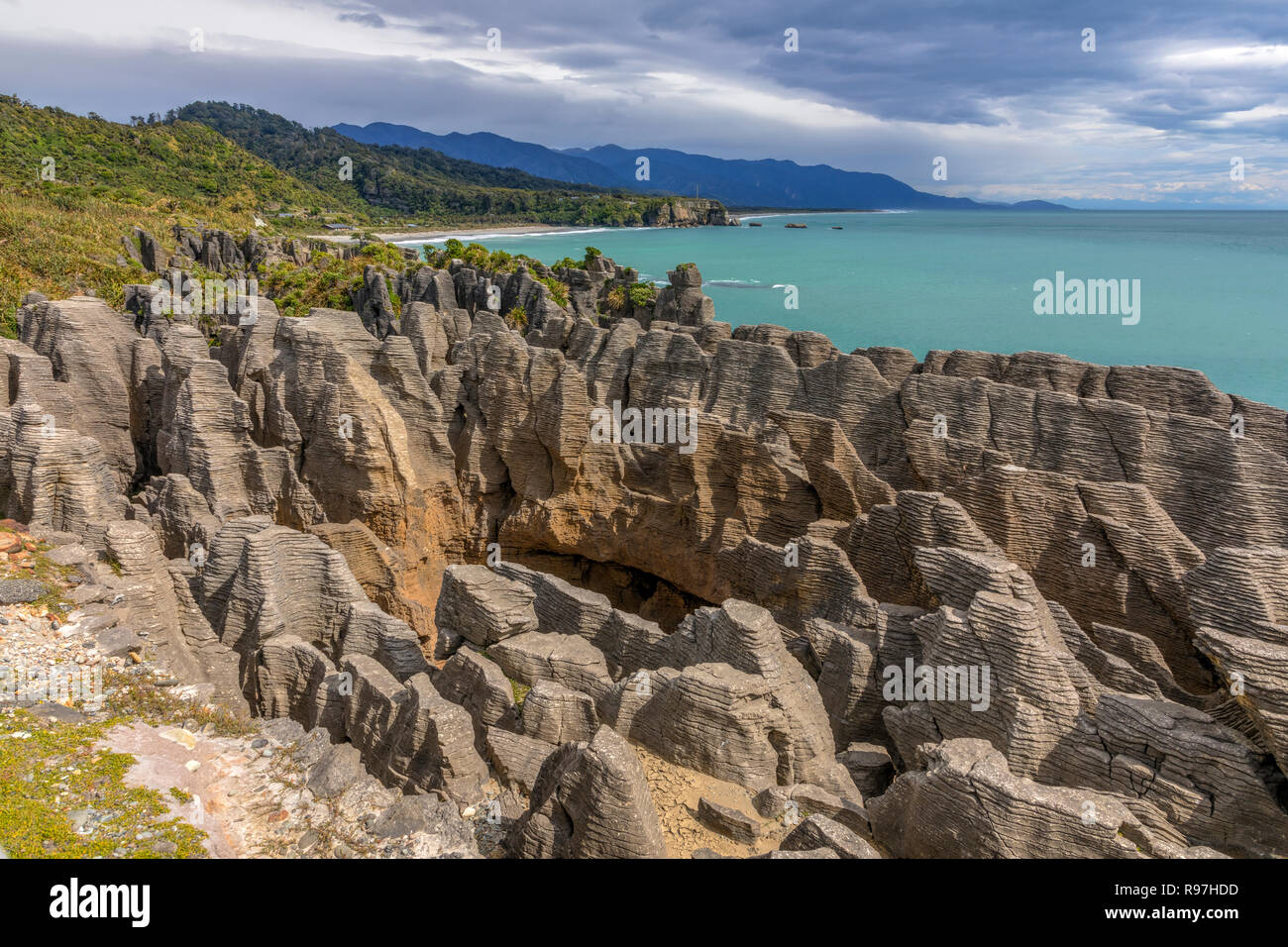 Punakaiki pancake rocks new zealand hi-res stock photography and images ...