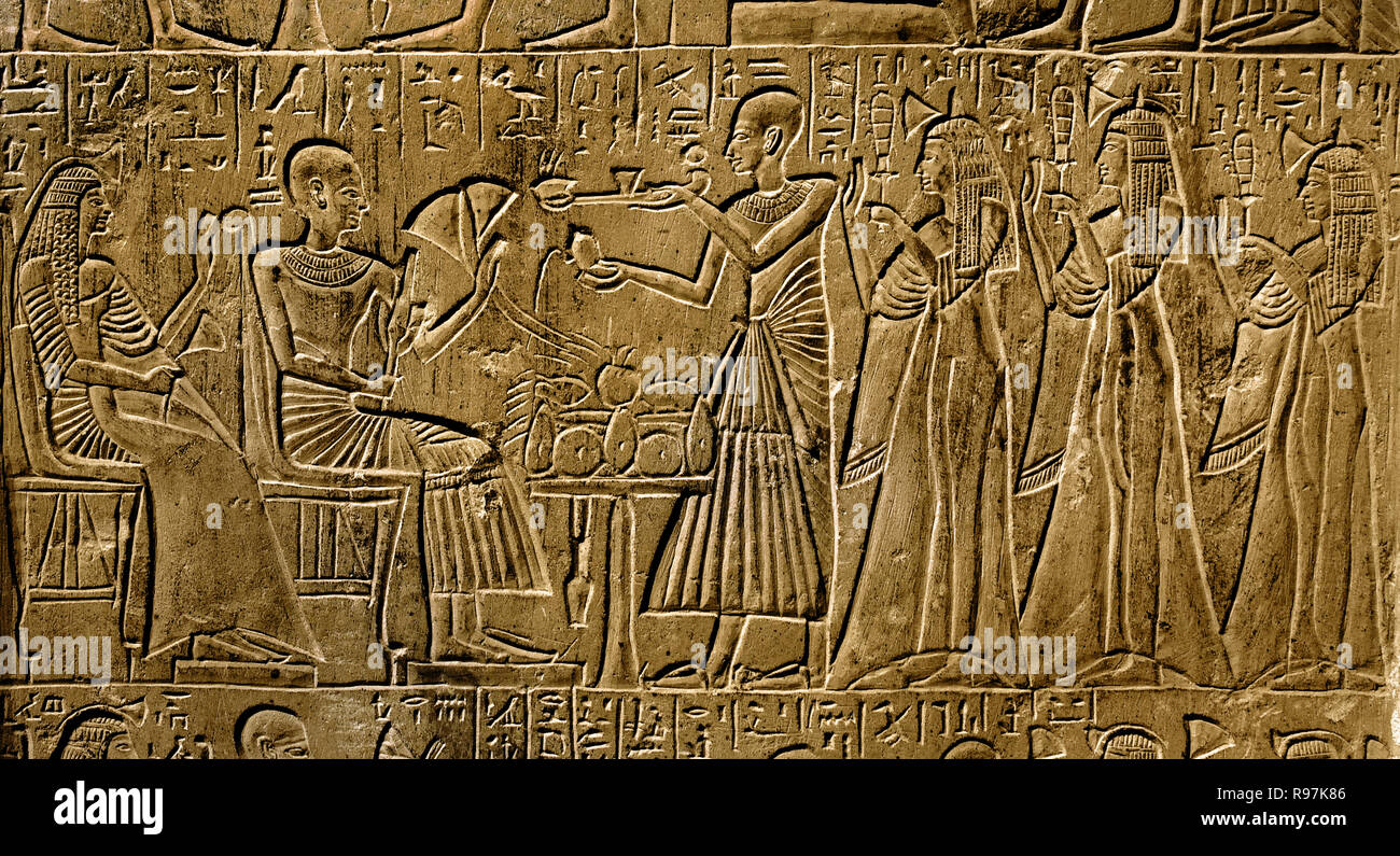 Egyptian cornice hi-res stock photography and images - Alamy