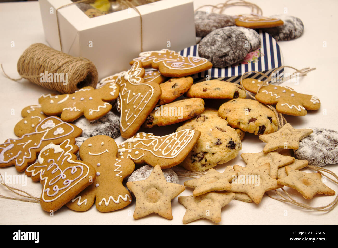 Christmas gingerbread packaging process Stock Photo - Alamy