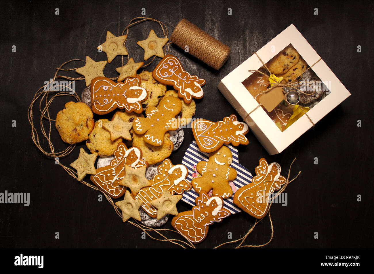 Christmas gingerbread packaging process Stock Photo - Alamy