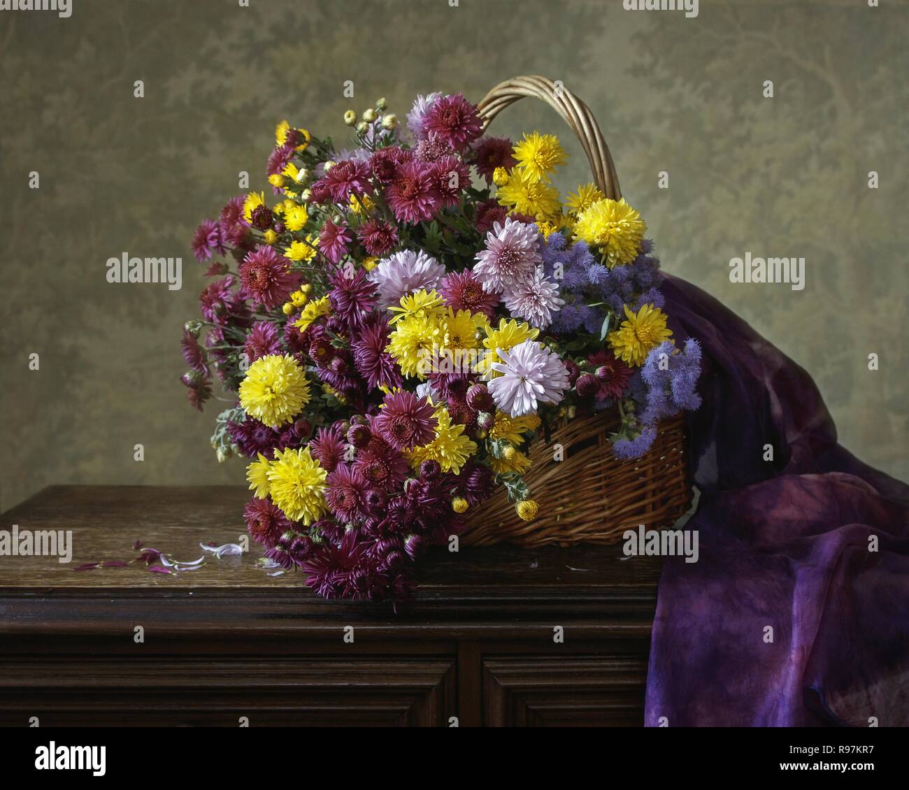 Still life with bouquet chrysanthemum flowers Stock Photo - Alamy
