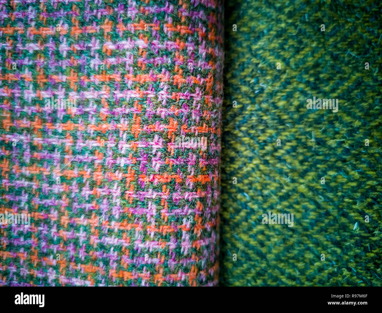 Weaving wool scotland hi-res stock photography and images - Alamy