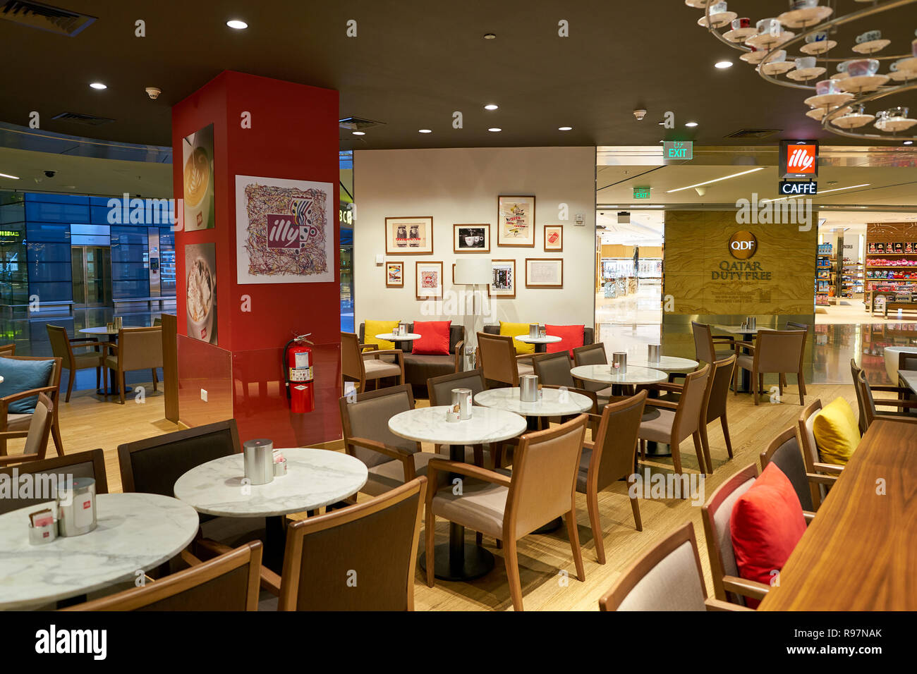 Qatar coffee roasting hi-res stock photography and images - Alamy