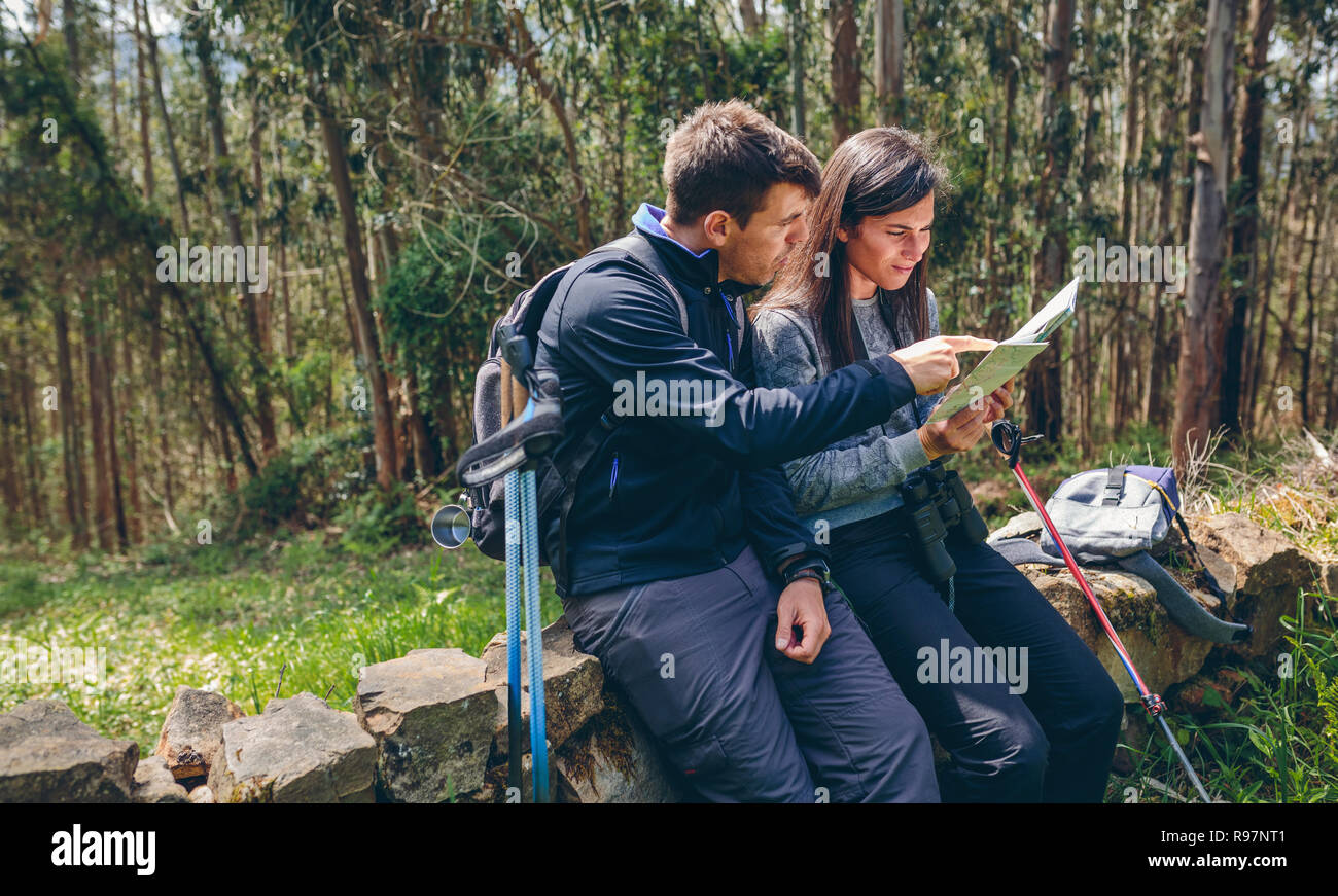 Person wall map hi-res stock photography and images - Alamy