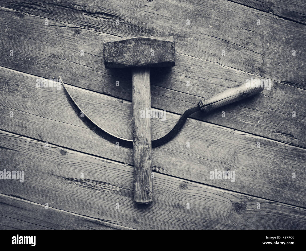 Communism symbol hammer sickle hi-res stock photography and images - Alamy