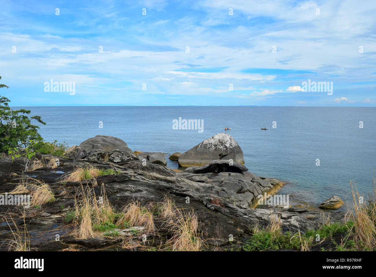 Rock formations at Kande Beach, Lake Malawi, Malawi Stock Photo - Alamy