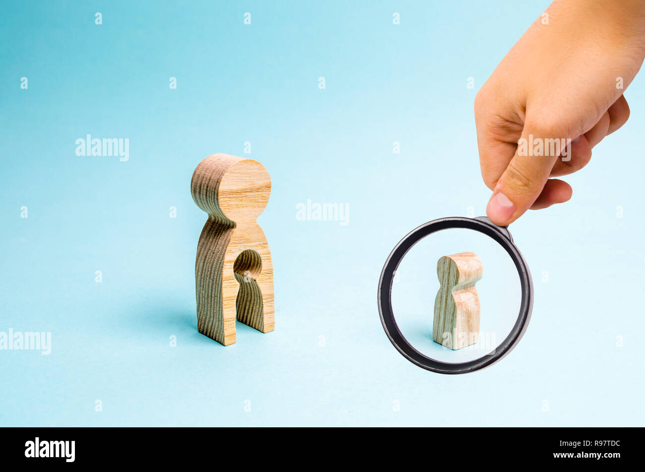 Child woman parting hi-res stock photography and images - Alamy