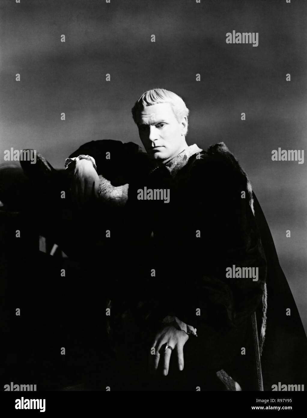 Original film title: HAMLET. English title: HAMLET. Year: 1948 ...