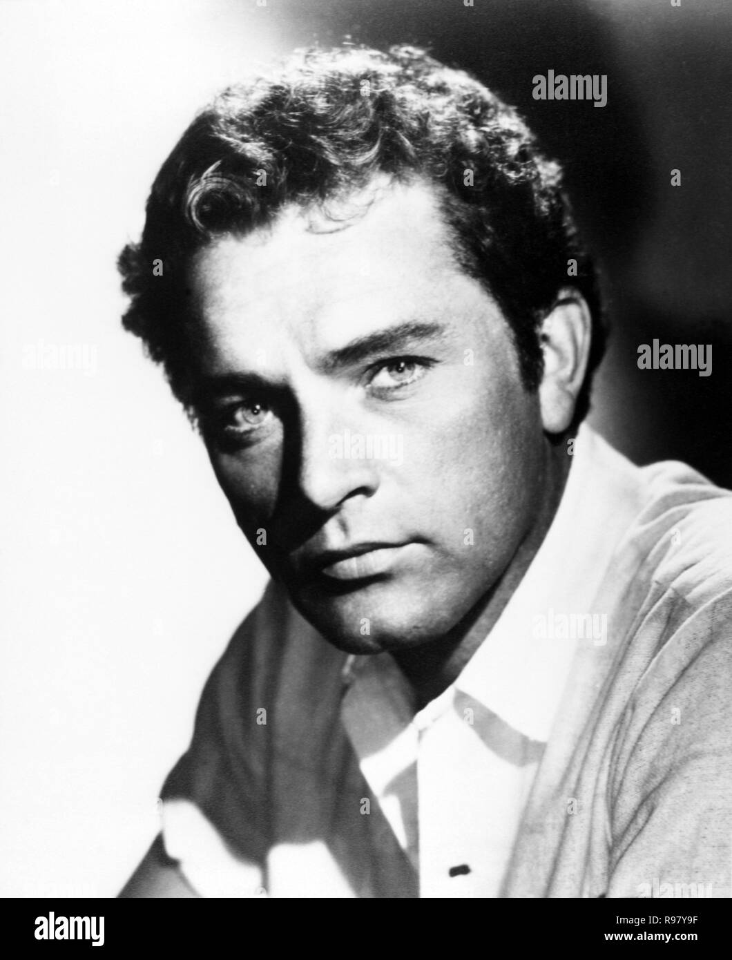 Richard burton portrait hi-res stock photography and images - Alamy