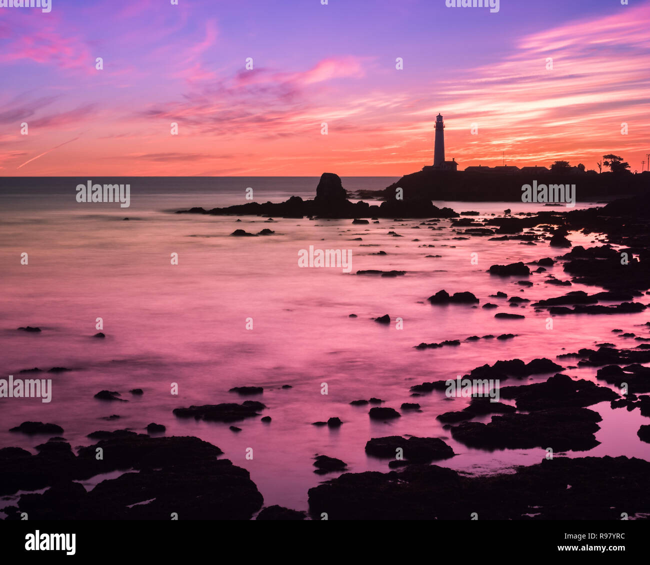 Seascape lighthouse coast sunset hi-res stock photography and images ...