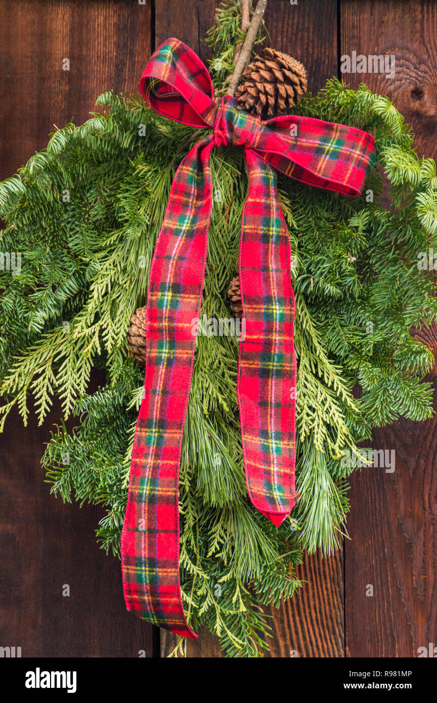 Natural bow hi-res stock photography and images - Alamy