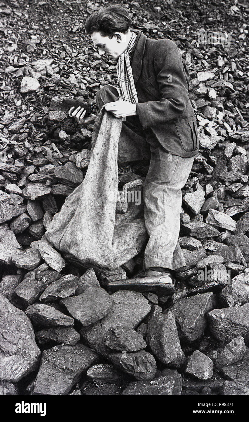 Coal miner 1940s hi-res stock photography and images - Alamy