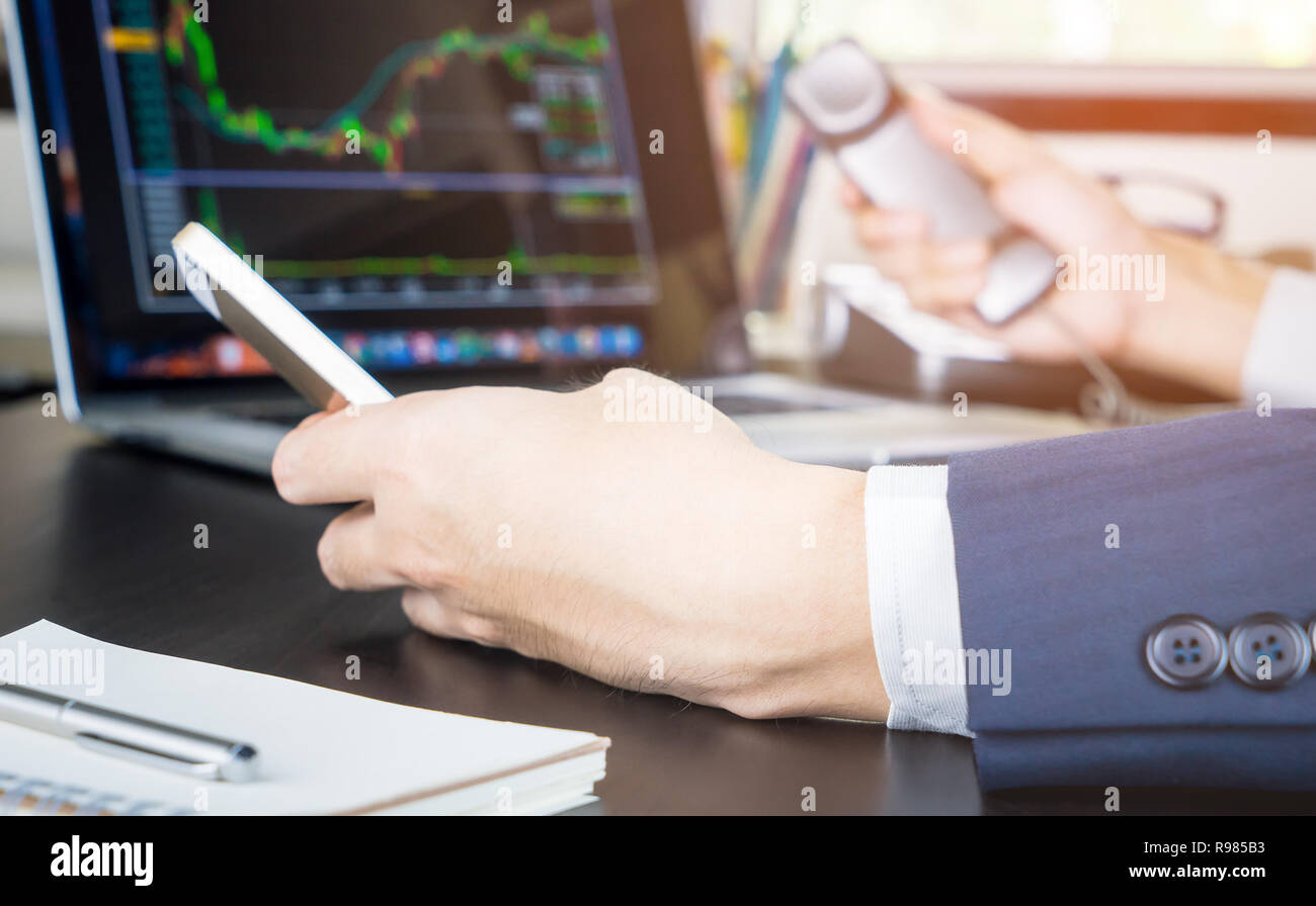 Traders brokers hi-res stock photography and images - Alamy