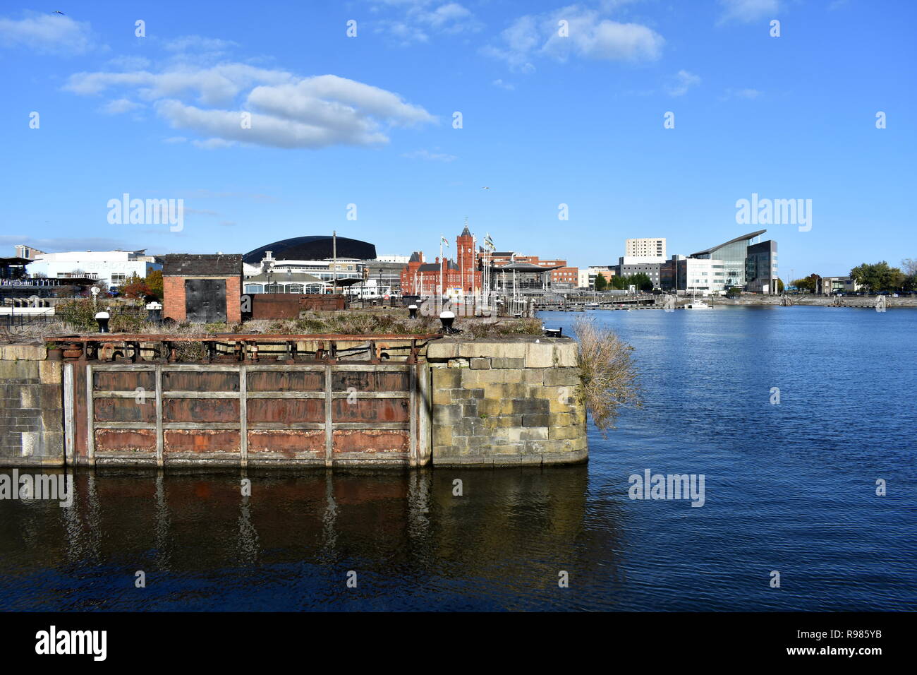 Cardiff docks redevelopment hi-res stock photography and images - Alamy