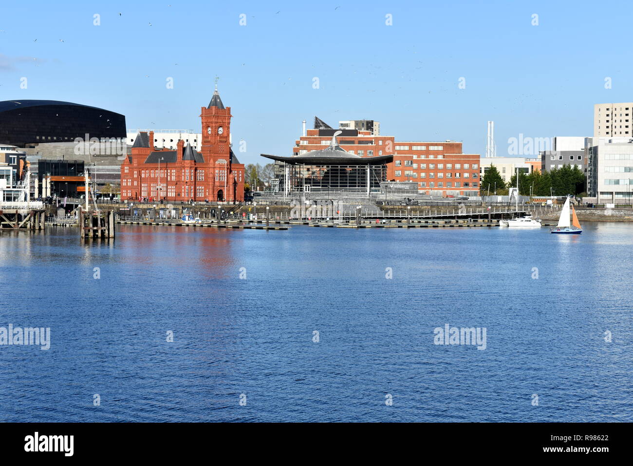 Cardiff docks regeneration hi-res stock photography and images - Alamy