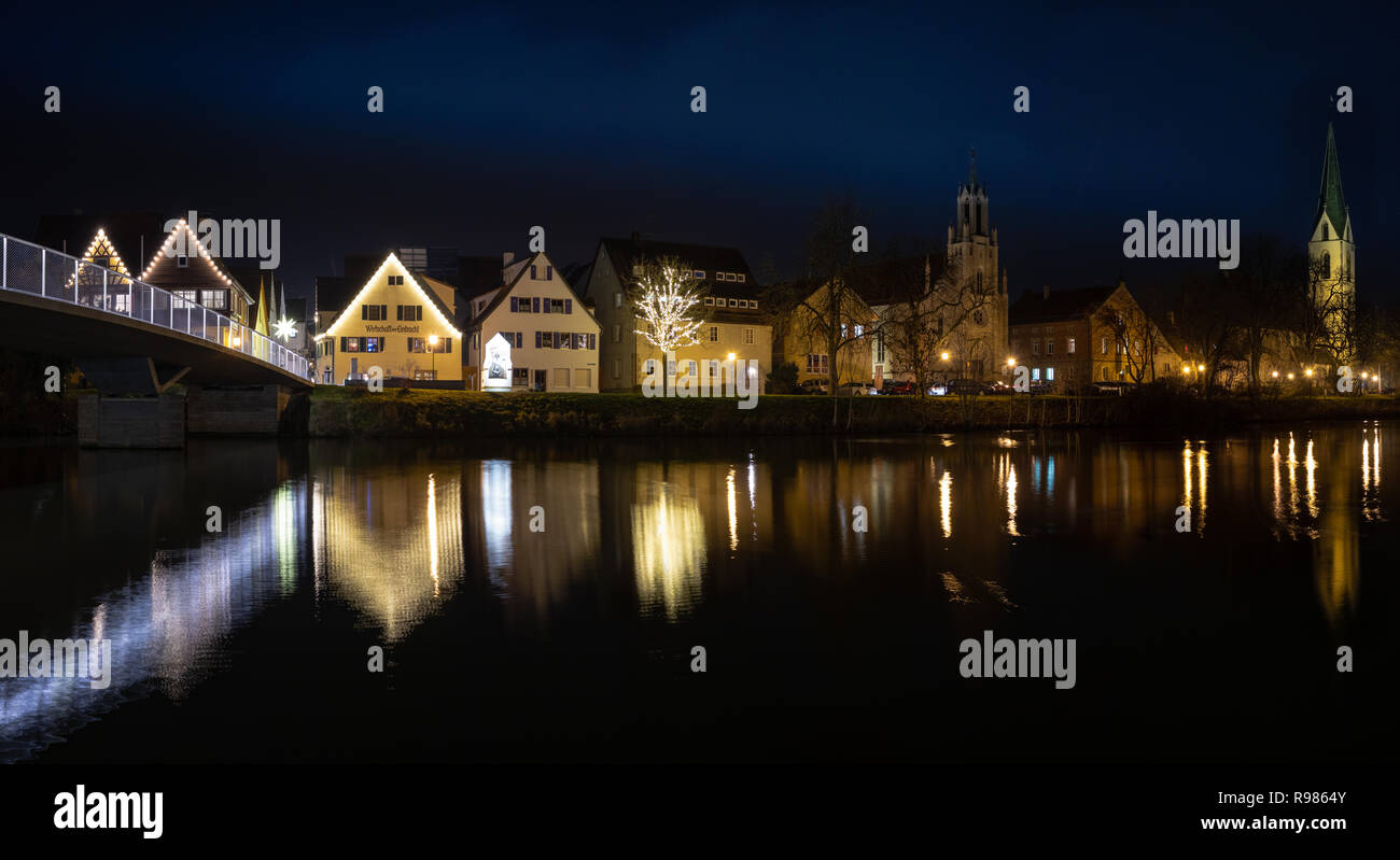 Reflecting christmas lights at the river Stock Photo - Alamy