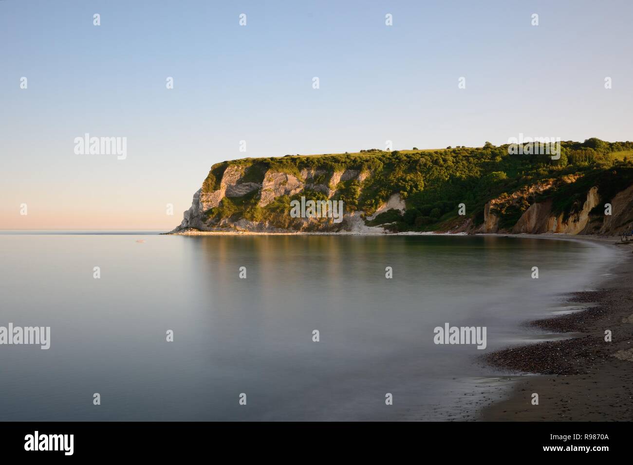 Whitecliff bay hi-res stock photography and images - Alamy