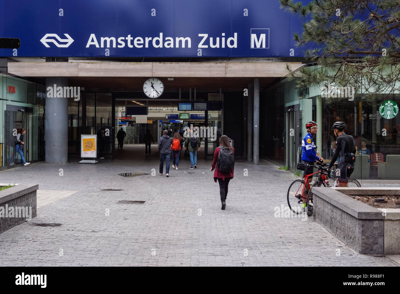 Underground amsterdam zuid metro train hi-res stock photography and ...