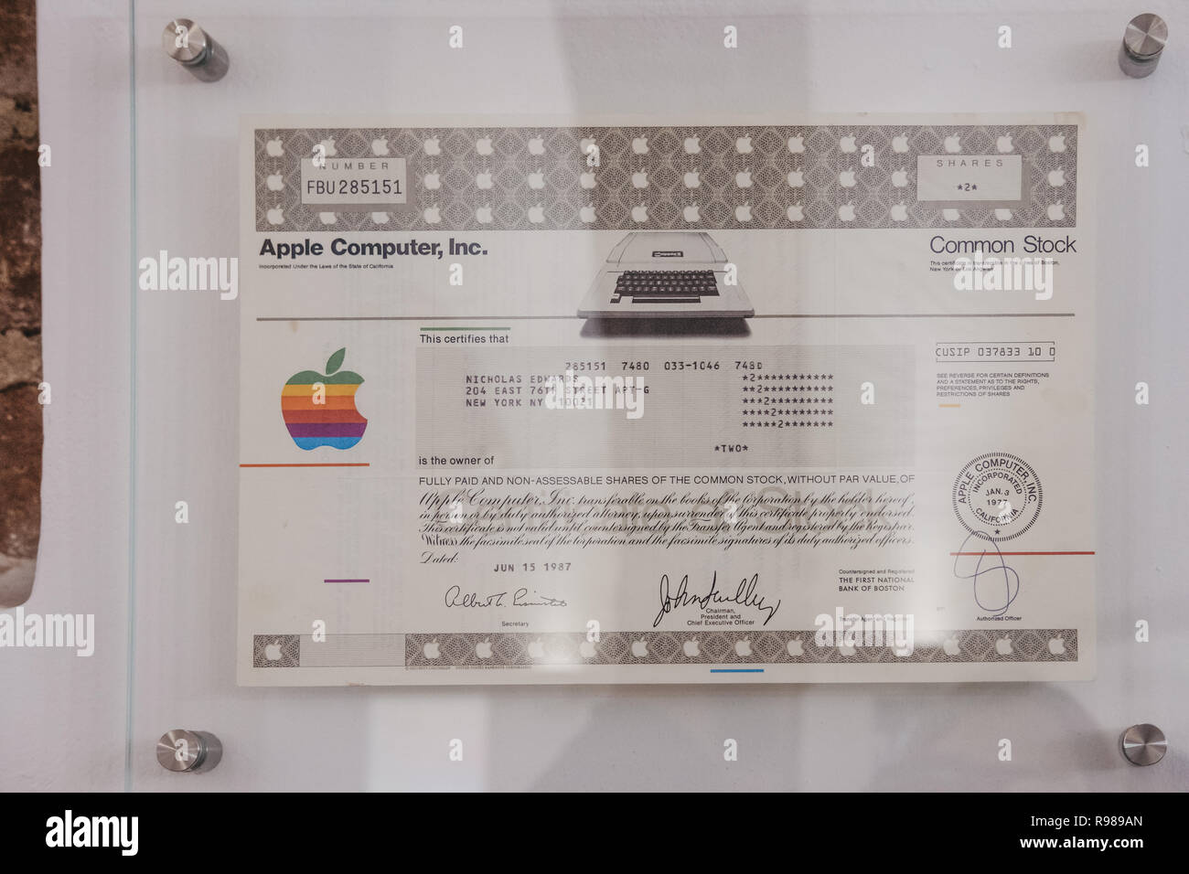 Prague, Czech Republic - August 28, 2018: Apple computer stock framed ...