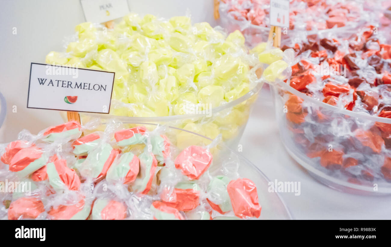 Taffy candy display hi-res stock photography and images - Alamy