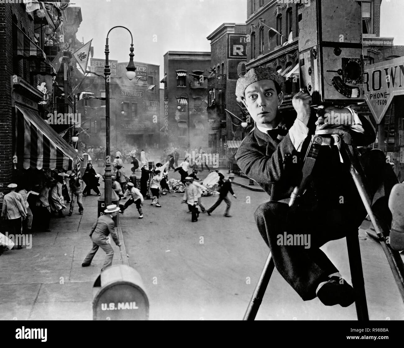 Original film title: THE CAMERAMAN. English title: THE CAMERAMAN. Year ...