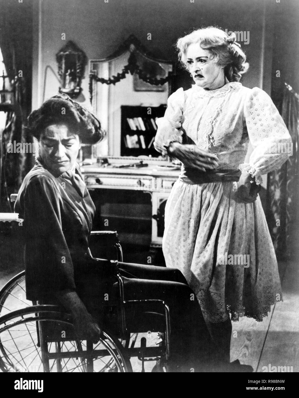 Bette davis joan crawford ever hi-res stock photography and images - Alamy