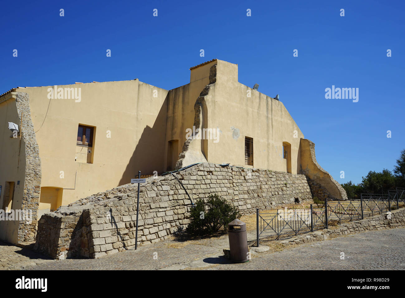 Crotone castle hi-res stock photography and images - Alamy