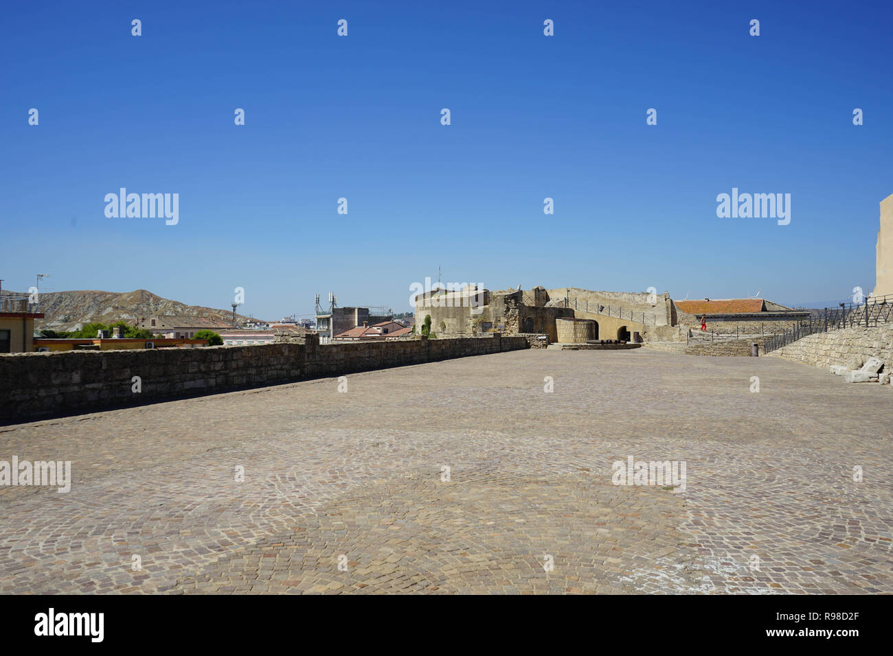 Crotone carlo castle italy hi-res stock photography and images - Alamy
