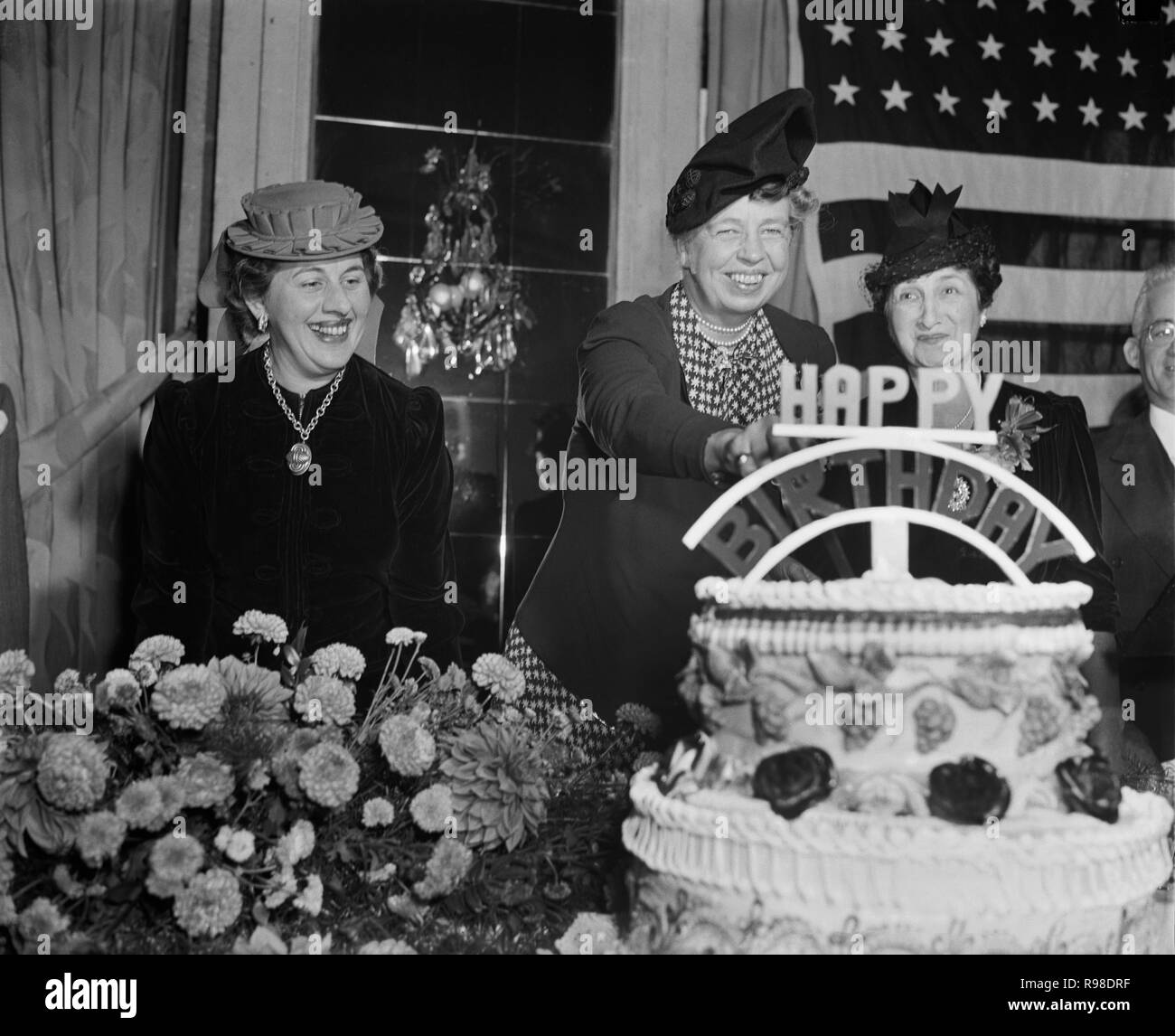 1939 first birthday cake hi-res stock photography and images - Alamy